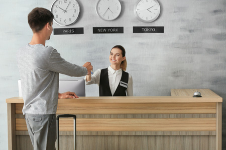 NIGHT AUDITOR - RECEPTIONNISTE DE NUIT (H/F)- Adaptel Lyon